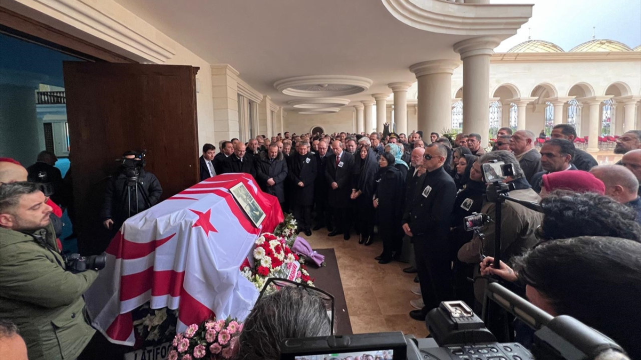 Asil Nadir son yolculuğuna uğurlandı