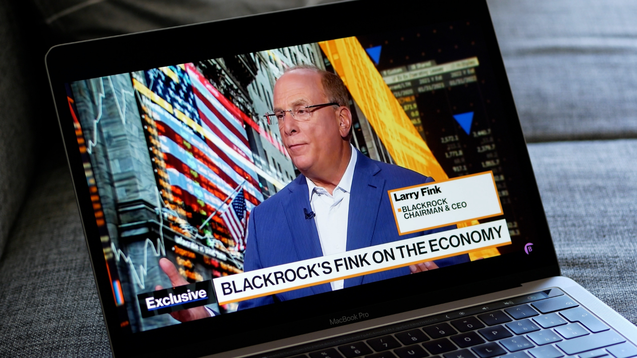 Larry Fink’ten uyarı: Yapay zeka çağında yatırım yapmayan geride kalabilir