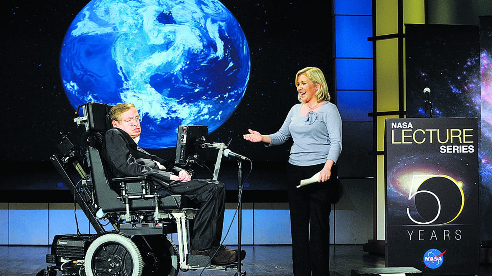 Lucy Hawking haberleri